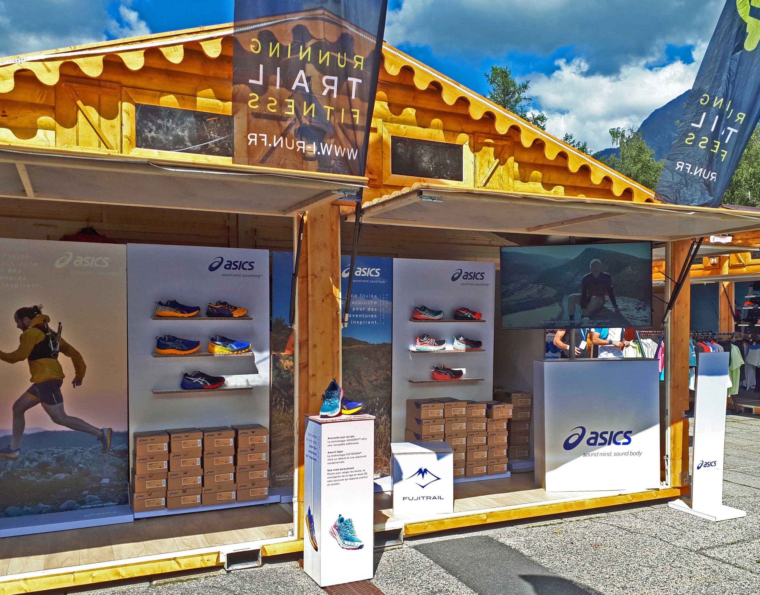 Un stand modulable et recyclable pour Asics UTMB 2021 - Agence annexe